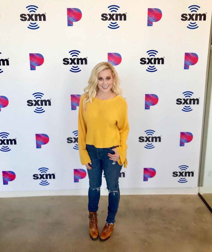 All You Need To Know About Music Artist- Kellie Pickler