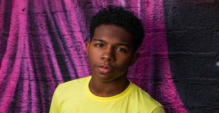 Deshea Frost's Age, Girlfriend, Net Worth, And More!